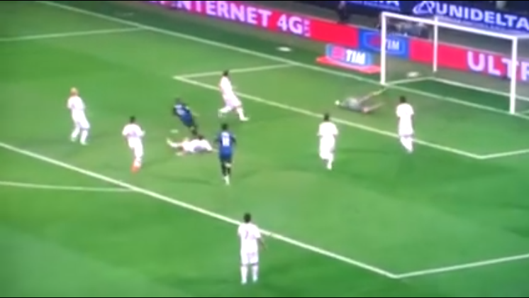 Il super gol del 'divino' Jonathan alla Roma: azione in stile ...